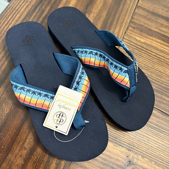 Simply Southern | Shoes | New Simply Southern Tropical Palm Womens Flip ...